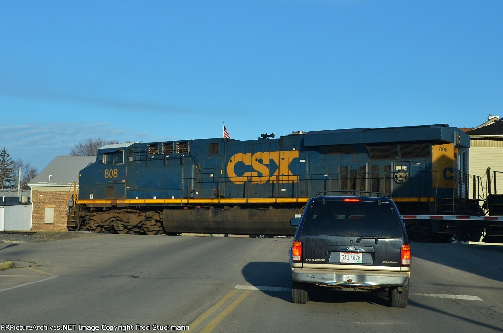 CSX 808 crosses SR309 in town.